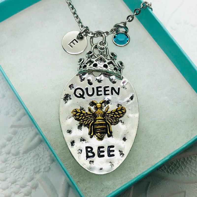 Queen Bee Necklace - Etsy