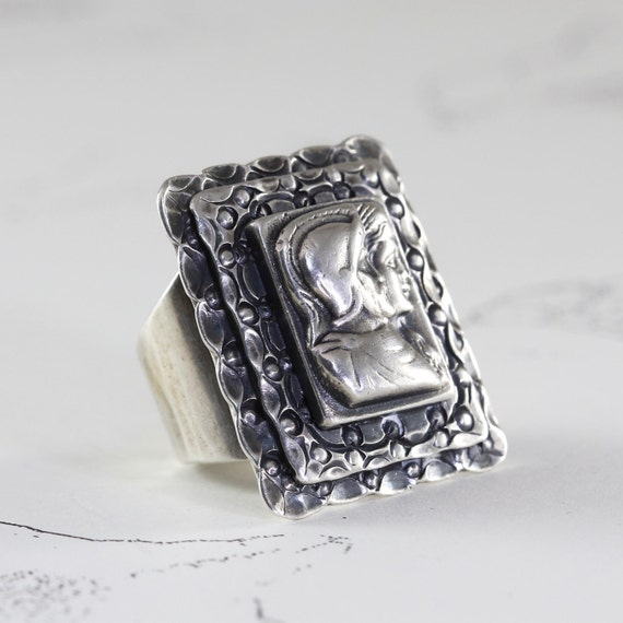 Vintage Sterling Zeus & Hera Cameo Statement Ring - Gem