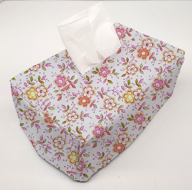 Spring Flowers Tissue Box Cover (4 Colors Available) - Etsy