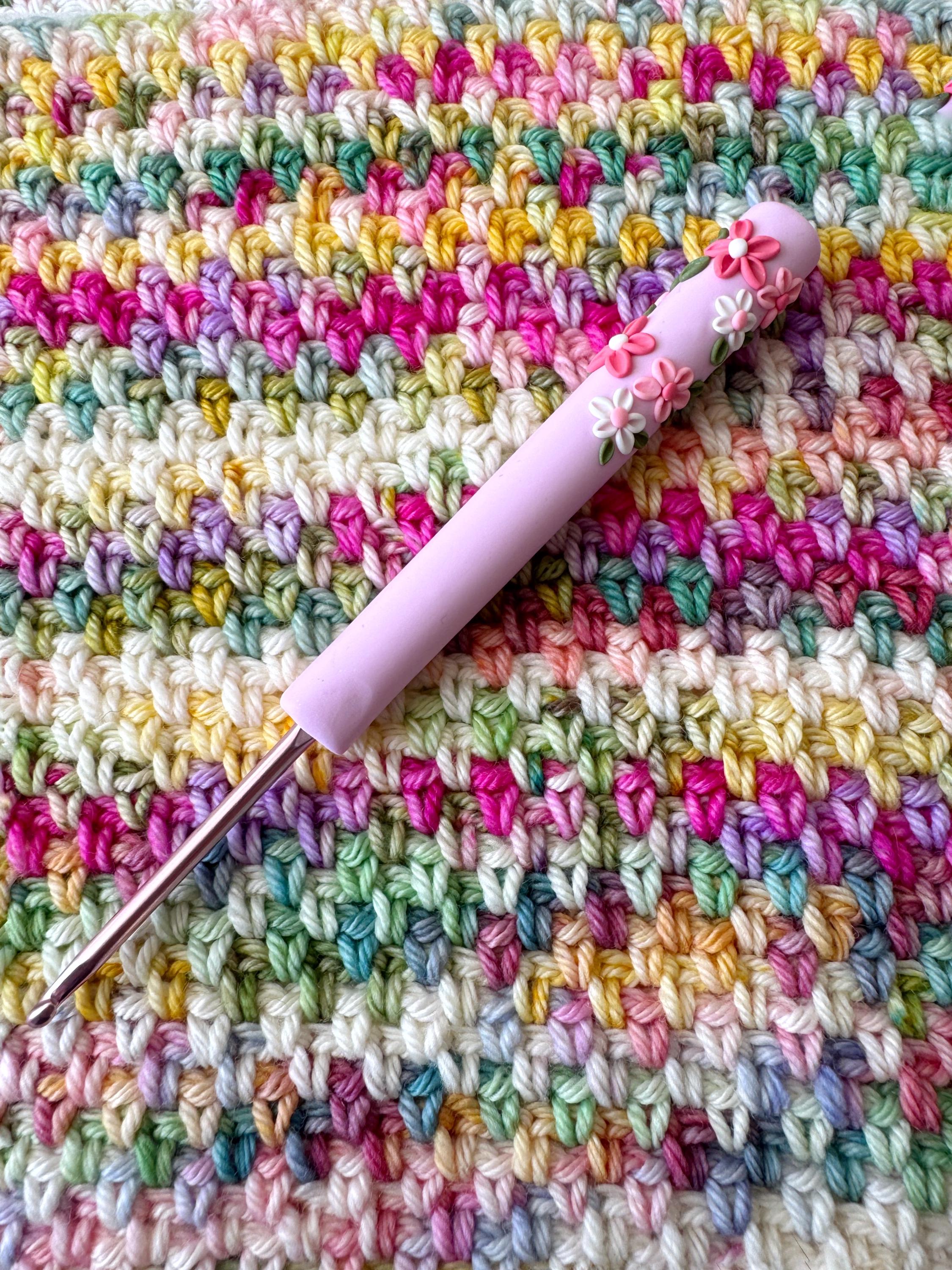 Pastel Flower Crochet Hook Set, Rainbow Crochet Hooks, Floral Polymer ...