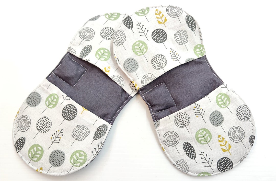 Magnetic Mini Microwave/oven Finger Mitts x2. Great for Easy Access ...