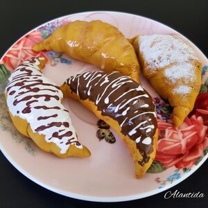 Fake Mini Croissant Display Dessert Bakery Display Faux Croissant Fake ...