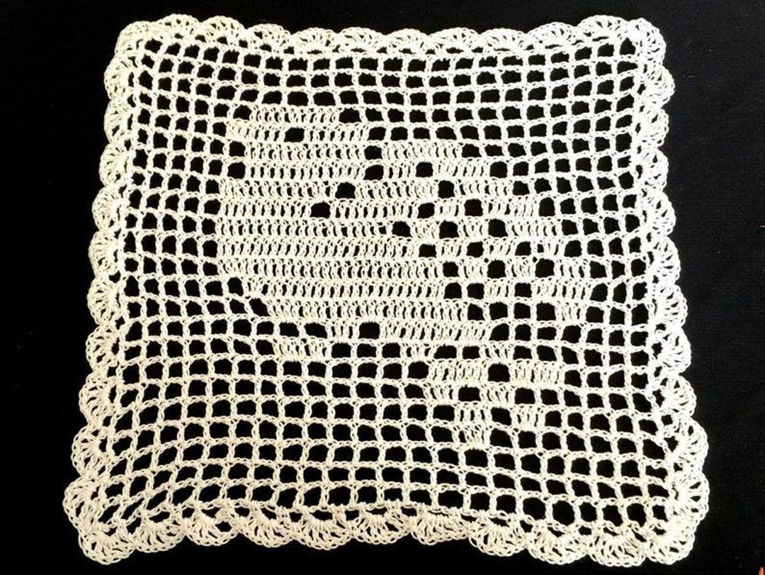Wedding Reception Table, Dove in Flight Filet Crochet Whitebird Lace ...