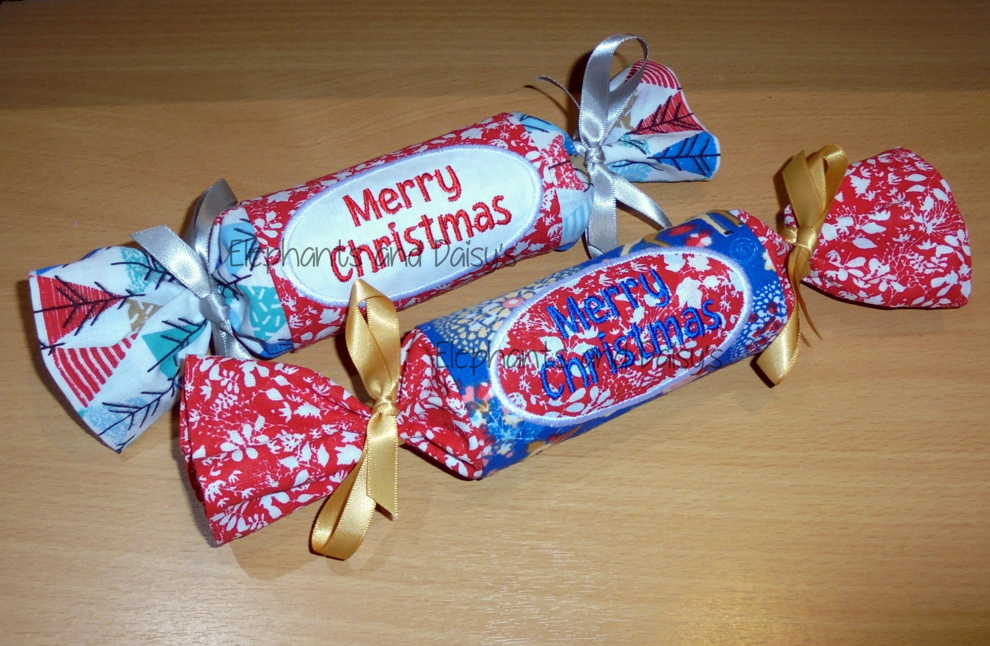 Christmas Cracker Embroidery Design File - Etsy