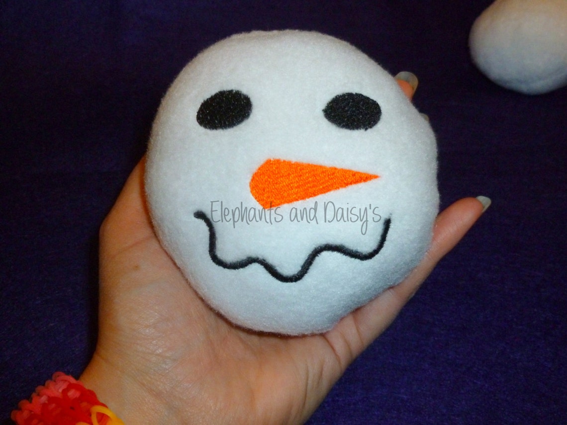 Snowballs Embroidery Design File - Etsy UK