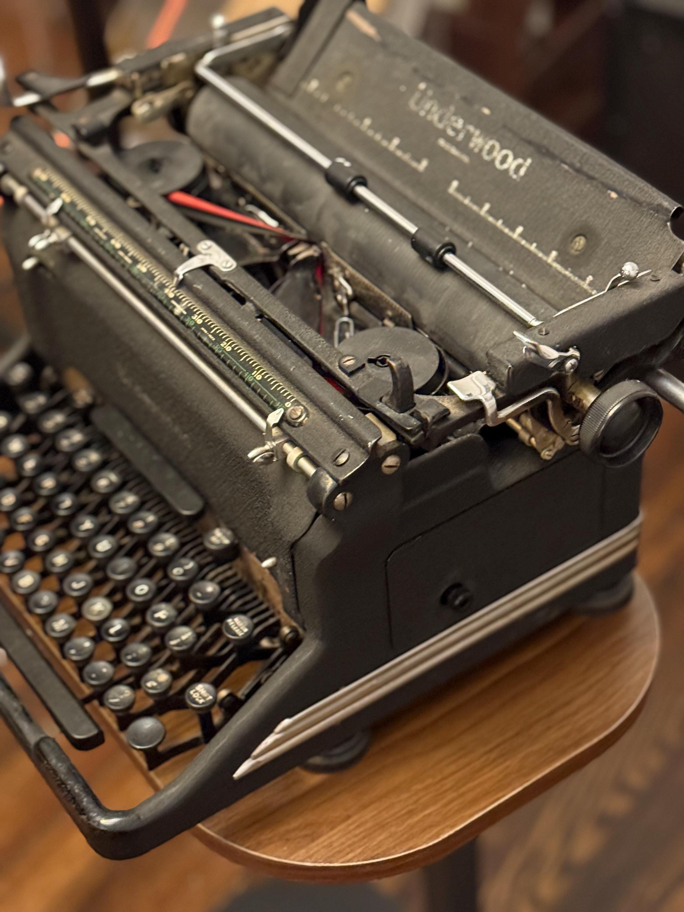 Antique 1920’s Underwood Typewriter - Etsy