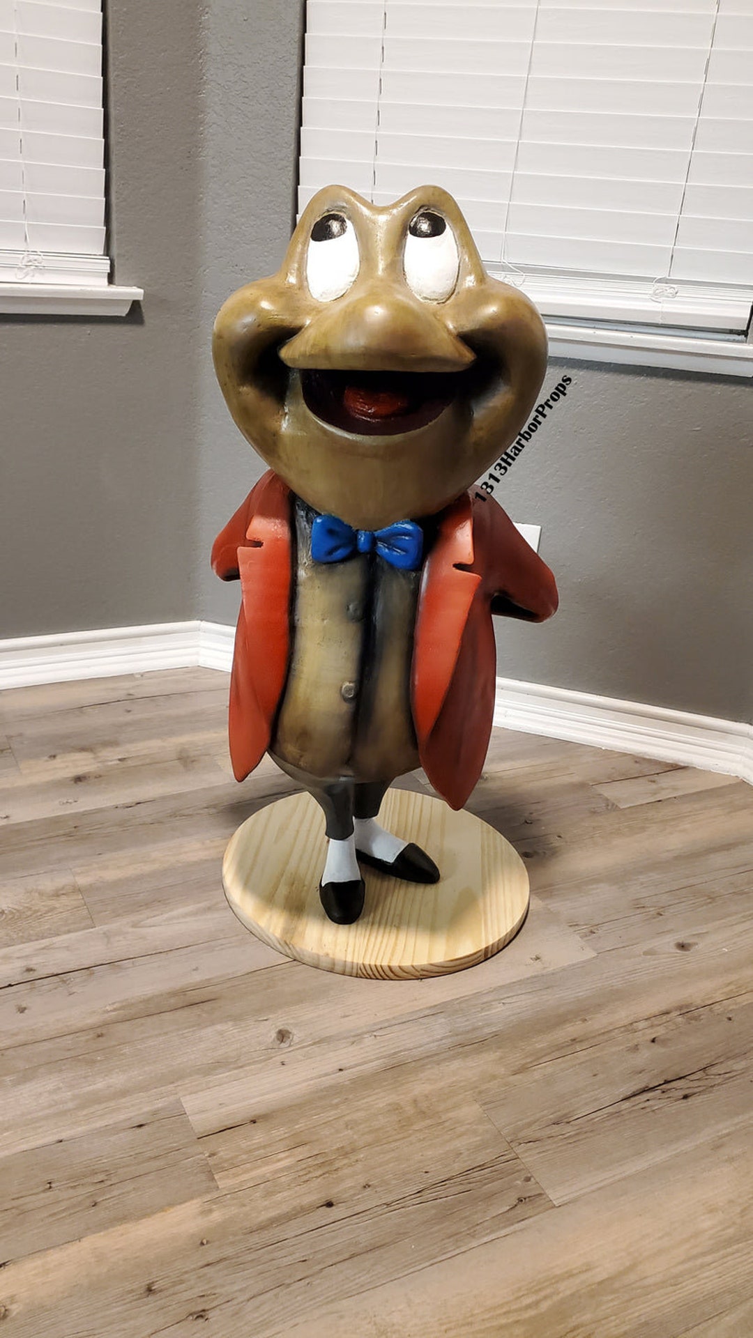Full Scale Toad Queue Statue! - Etsy