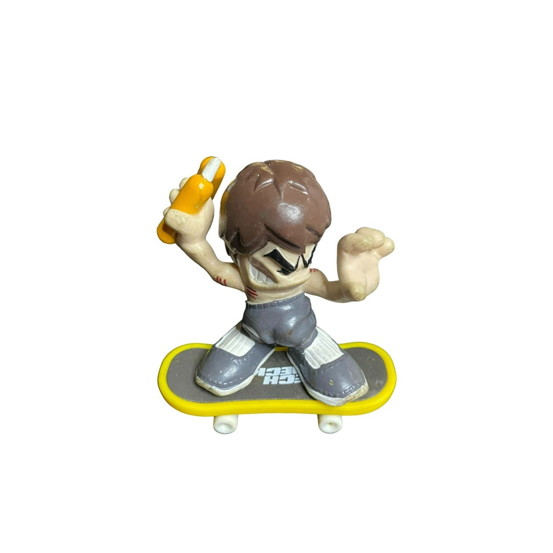 Tech Deck Dude Bruce 2001 Evolution 020 Crew Holding Yellow Nun Chucks ...