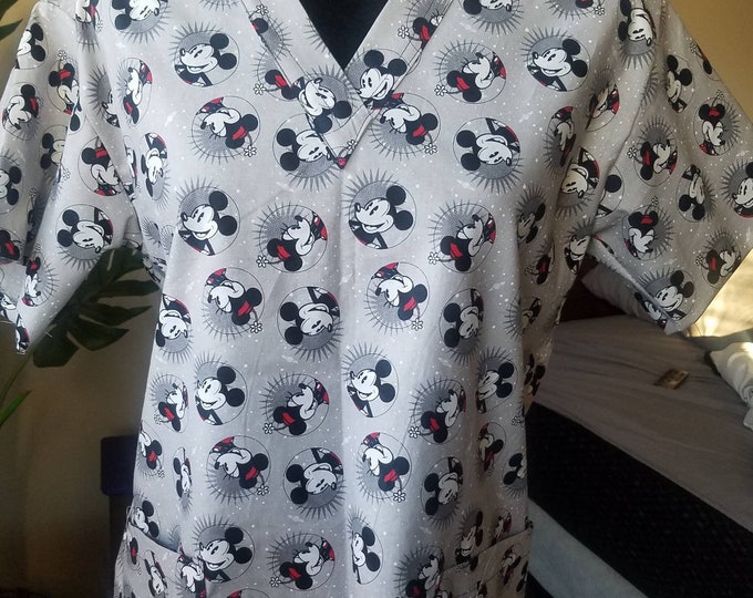 Mickey and Minnie Mouse Unisex Scrub Uniform Top - Etsy