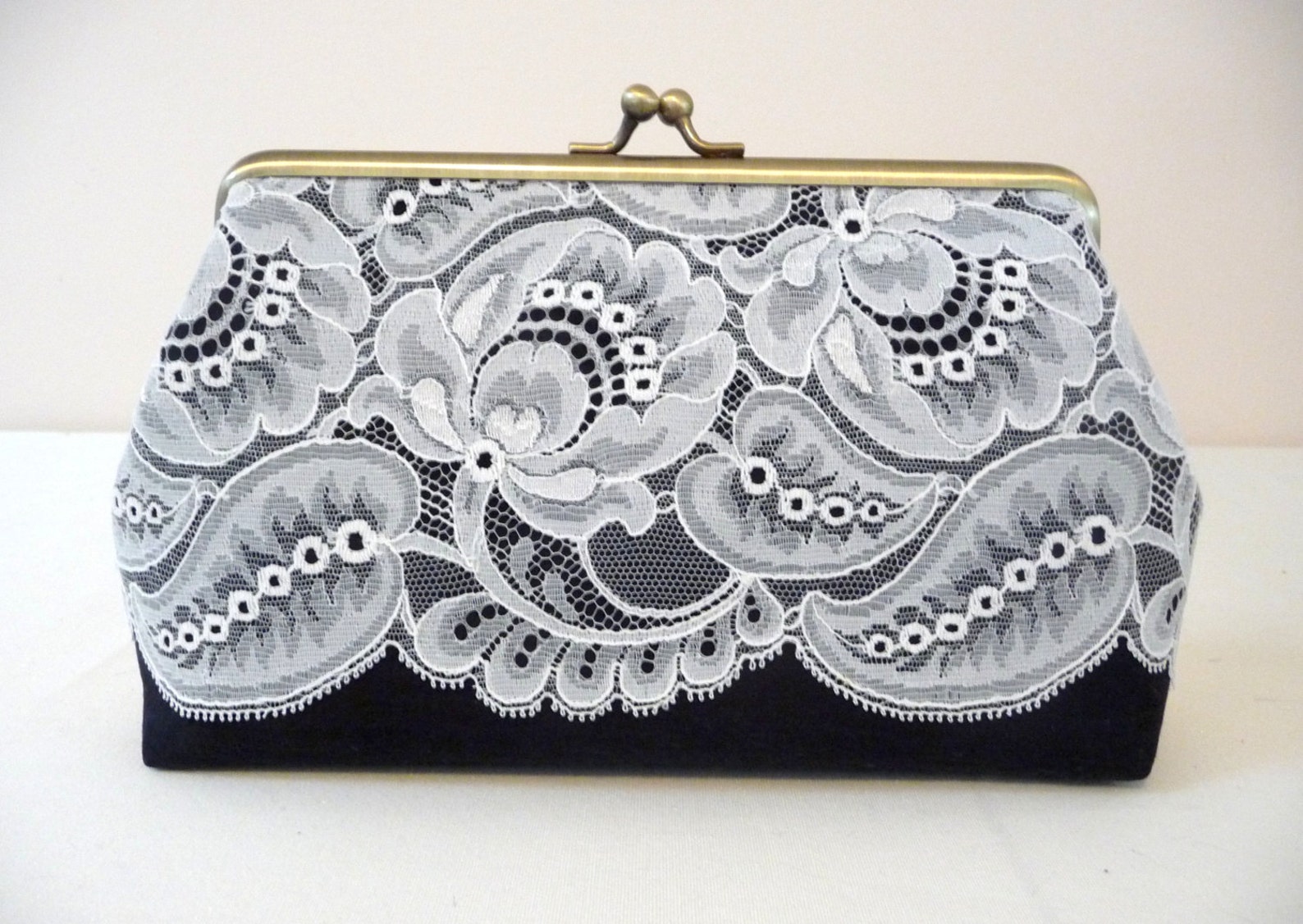 Leaf Lace Clutch, Rustic Bridal Clutch, Bridesmaid Linen Lace Purse ...