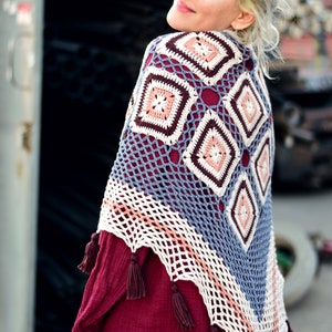 Crochet Triangle Shawl Pattern – Granny Square Shawl With Tassels ...