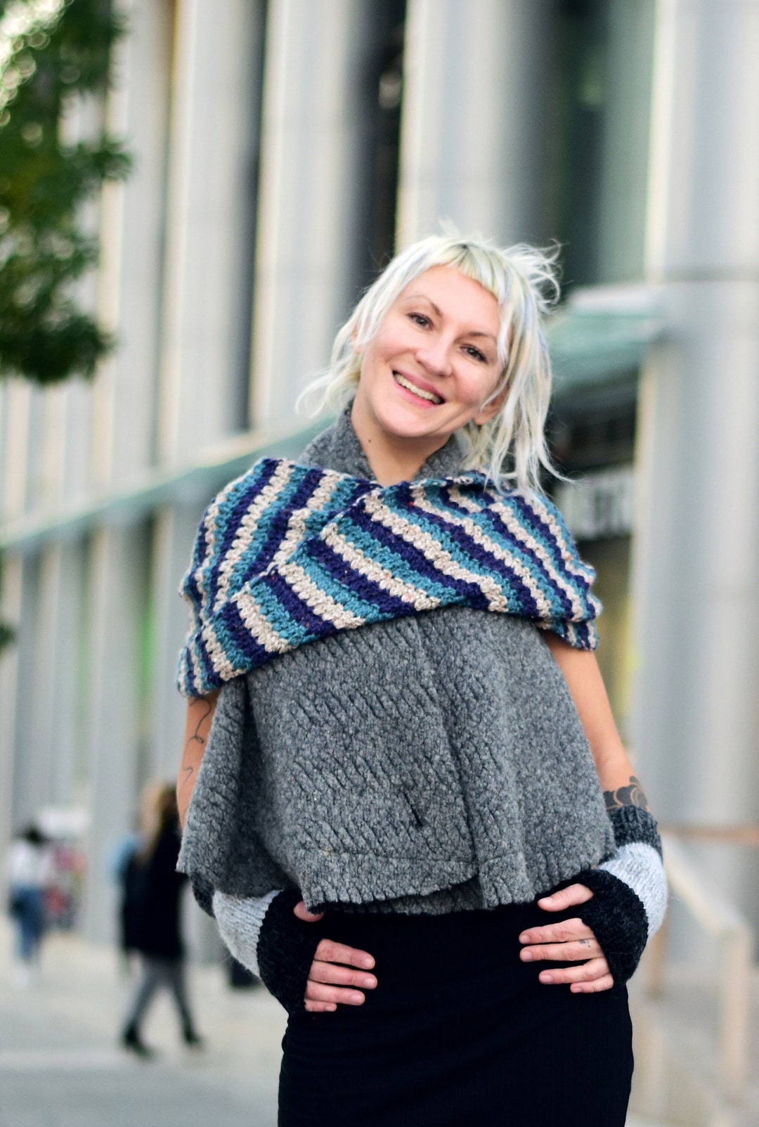 2-in-1 Crochet Loop Scarf Pattern, Crocheted Shoulder Warmer Wrap ...