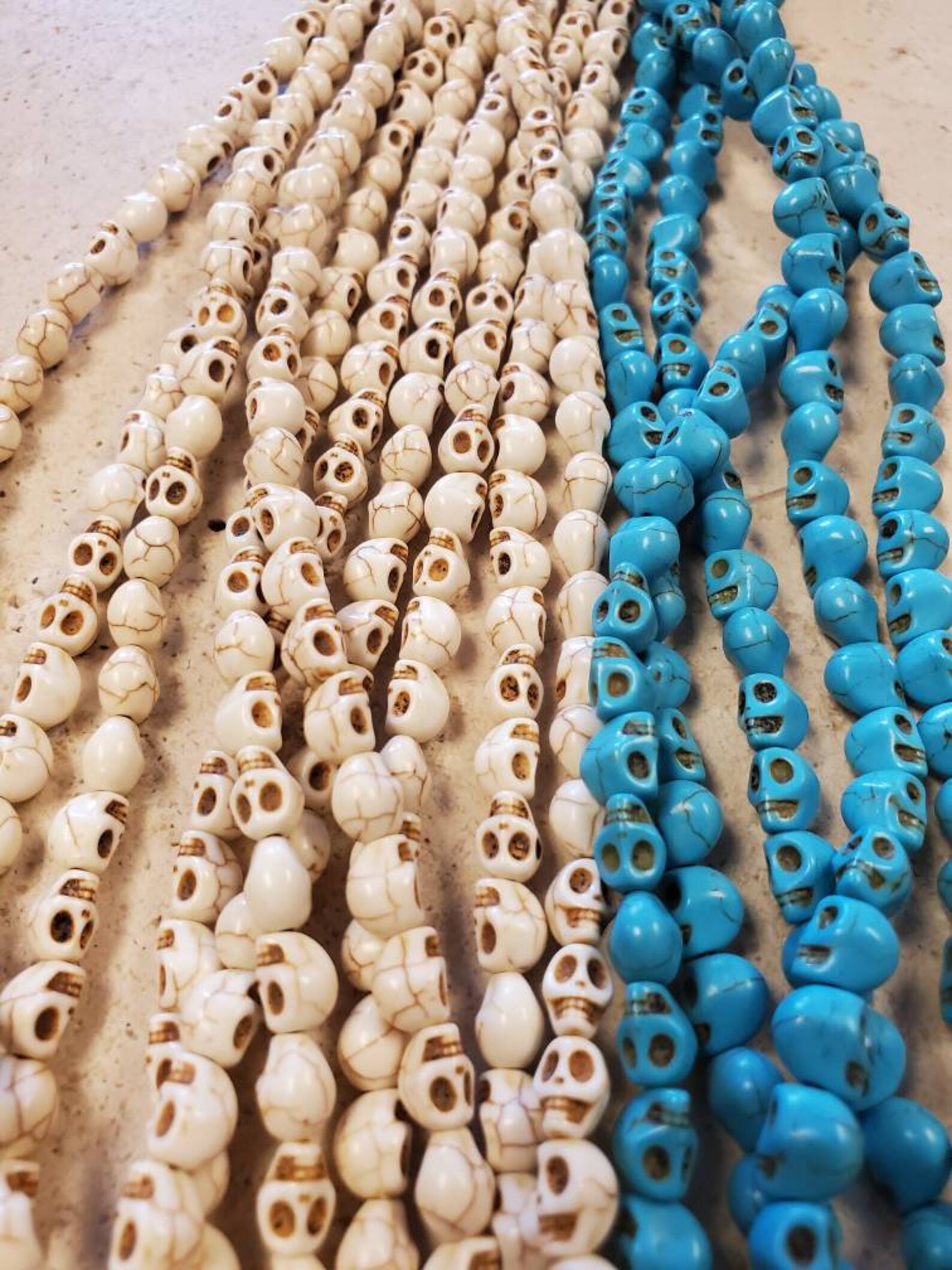 6 X 8mm Howlite Skull Beads 1 Strand - Etsy