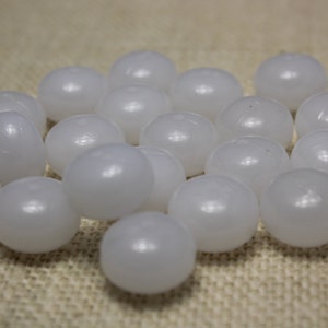Vintage Opaque Lucite Beads (24 Pieces) - Etsy