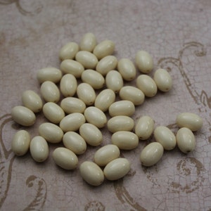12mm Vintage Ivory Look Lucite Oval Bead (24 Pieces) - Etsy