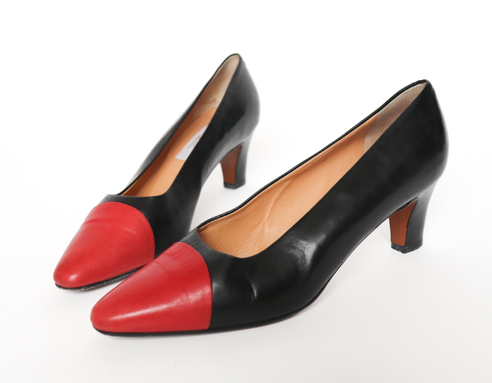 Diego Della Valle Toe Cap Pumps - Vintage 1990s - Red / Black - Fit 37 ...
