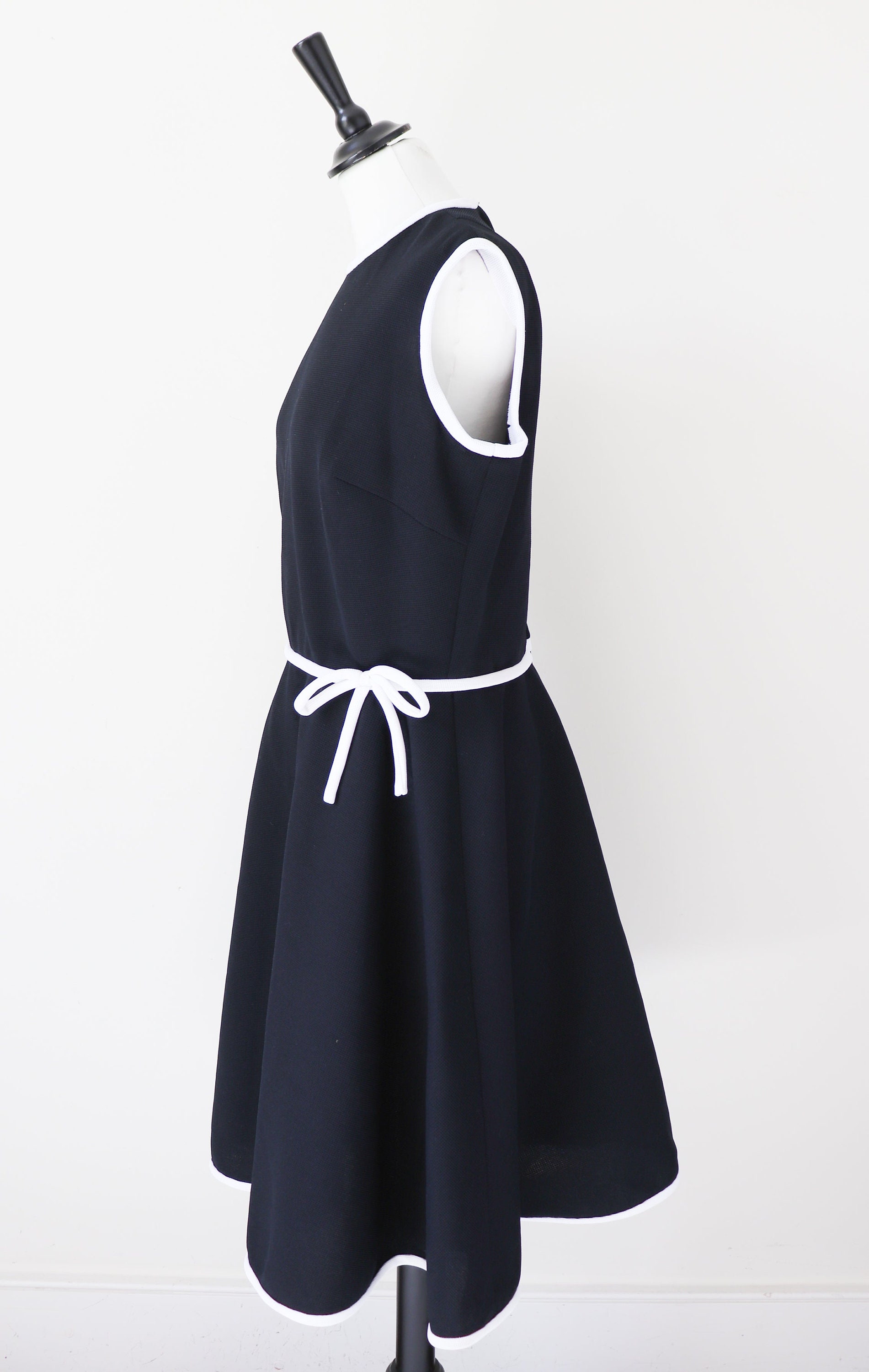 1960s Vintage Mod Dress - Tom Jones of Mayfair - Black / White - Fit L ...