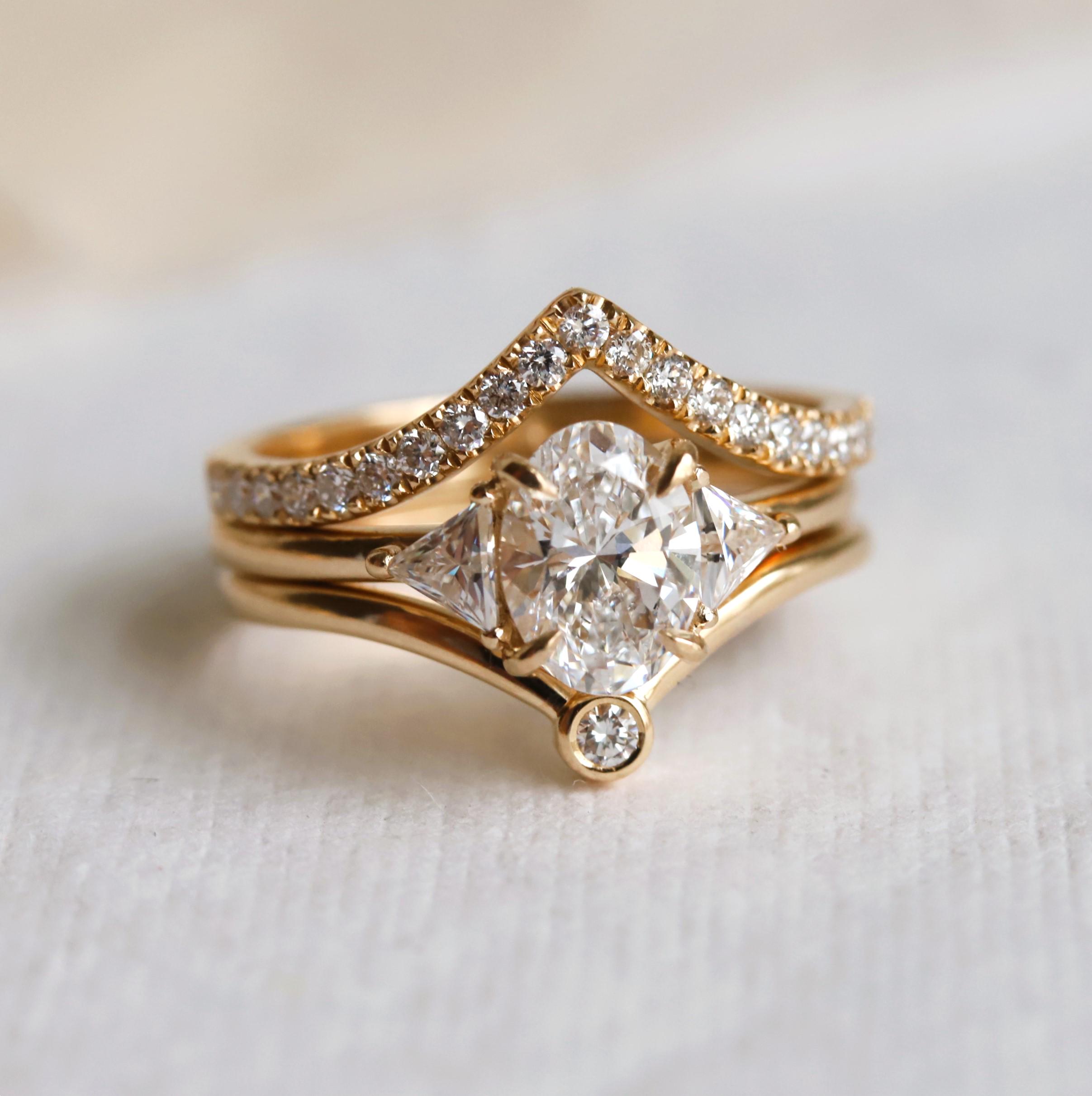Alexis | Oval Lab Grown Diamond Three-stone Engagement Ring - 1 Ct ...