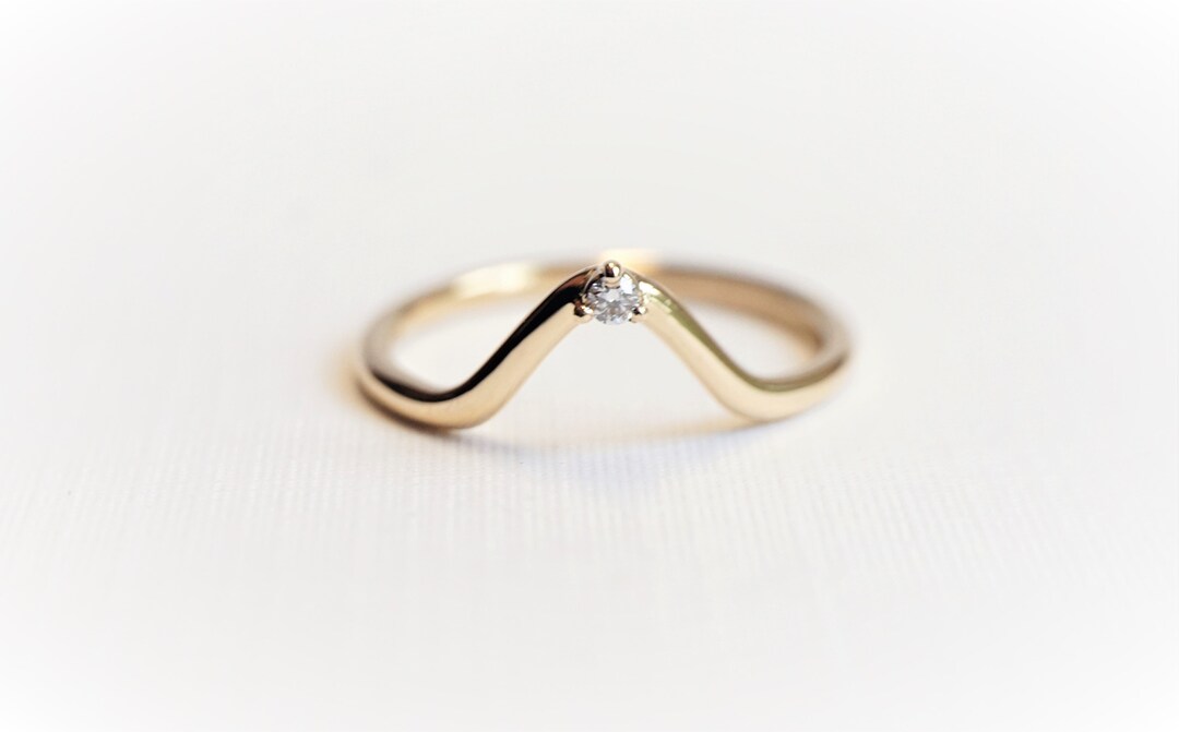 Layla Crown 14K Gold Diamond Contour Band, Crown Curved Band, Diamond ...