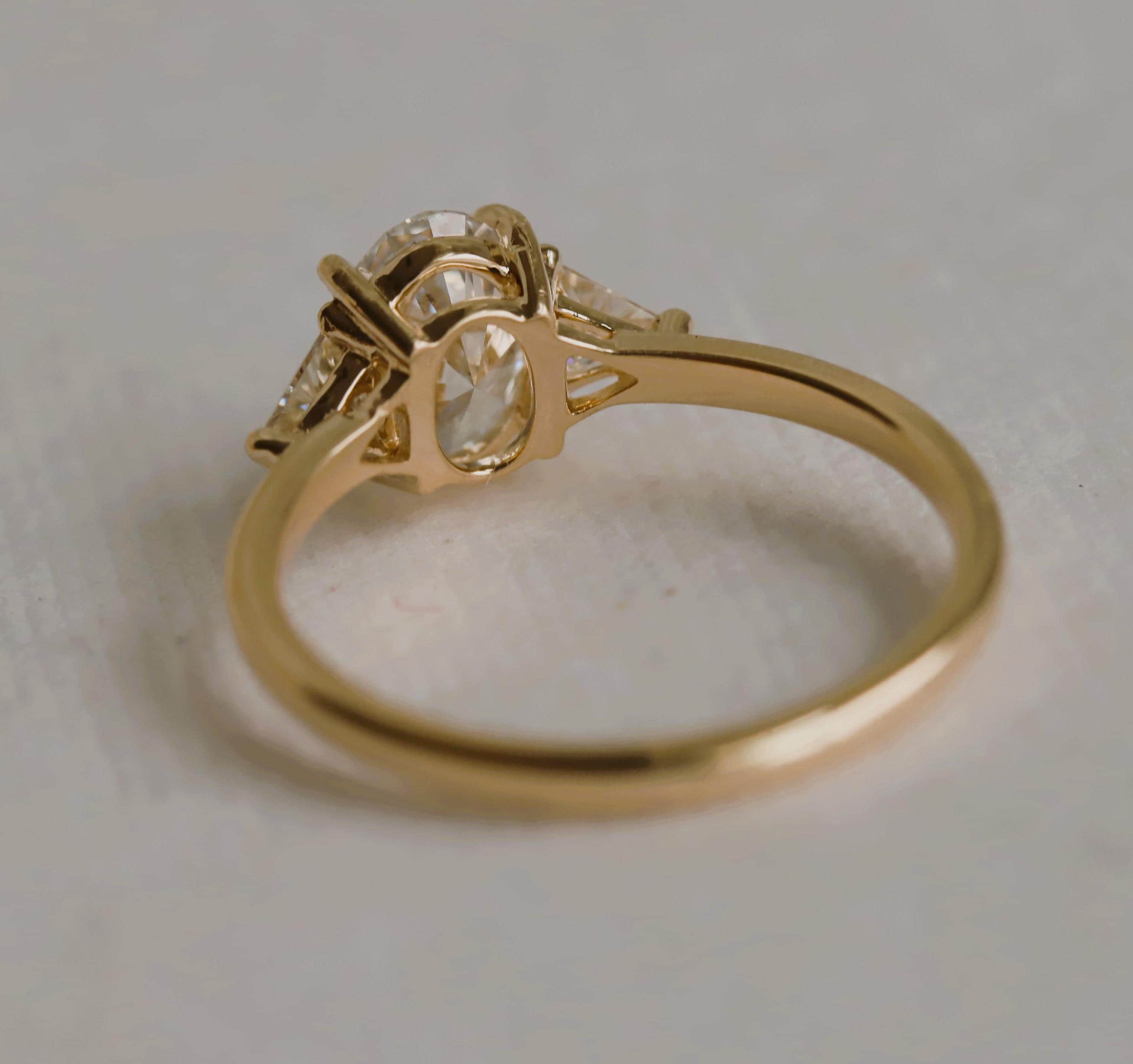 Alexis | Oval Lab Grown Diamond Three-stone Engagement Ring - 1 Ct ...
