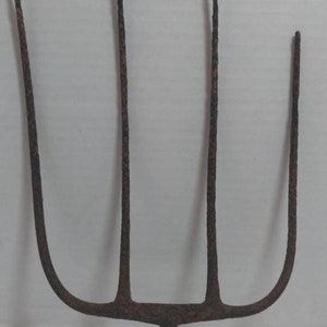 Vintage Rusty Pitchfork Head / Four Tine Hay Fork / Rustic Decor ...