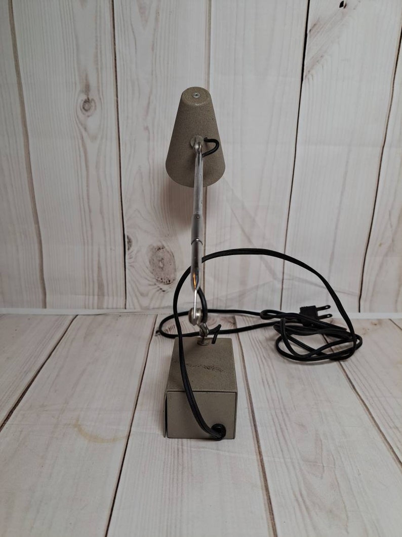 Vintage Tenson Mid Century Modern Desk Lamp / Tenson "anvil" Model 4975 ...