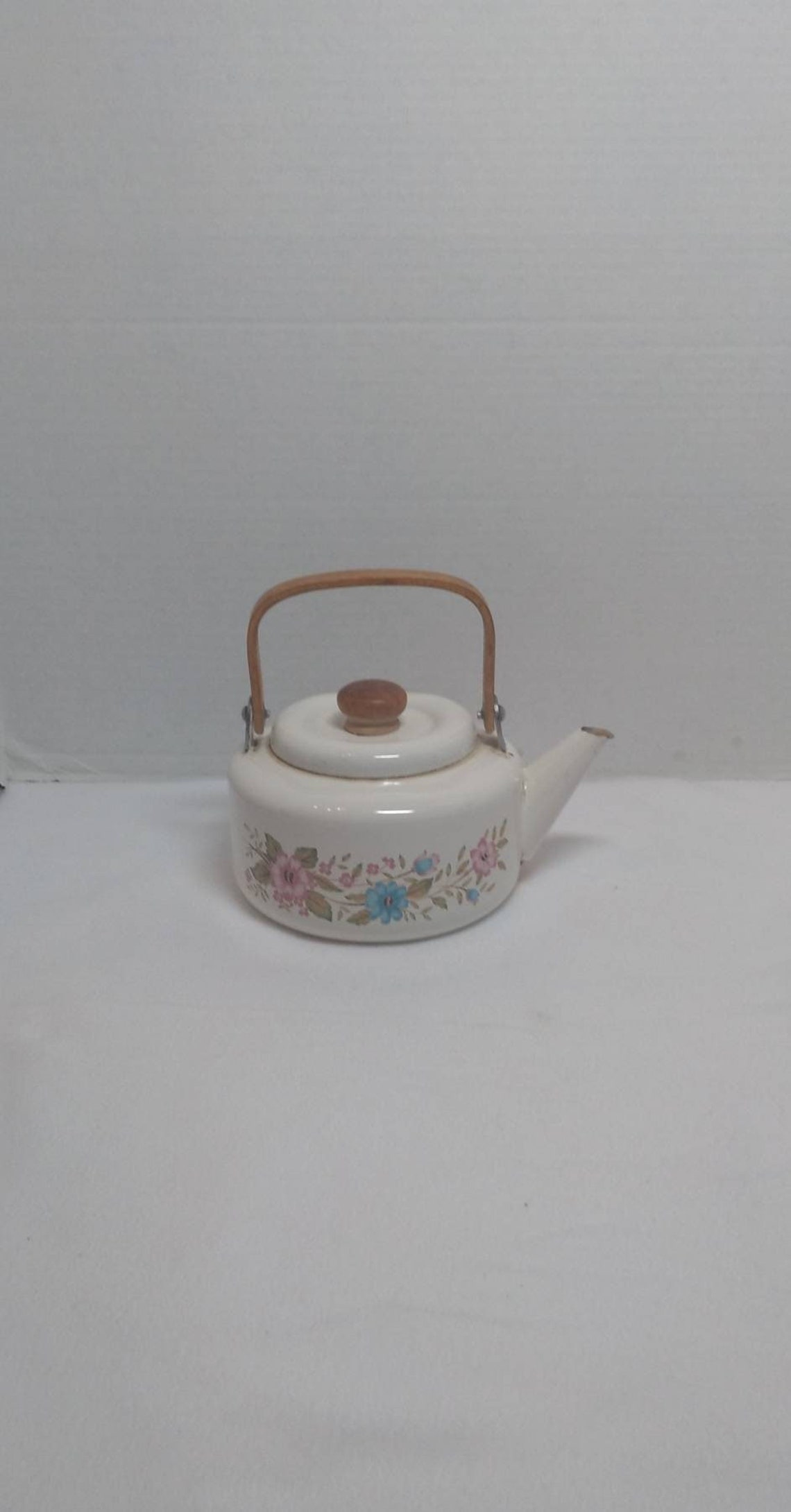 Vintage Enamel Teapot / White and Floral Kettle Enamelware - Etsy