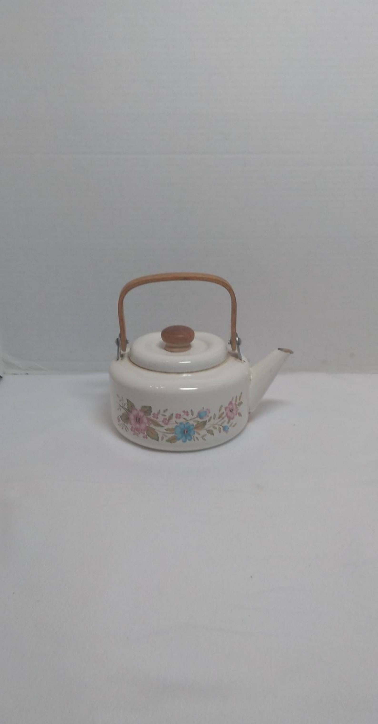 Vintage Enamel Teapot / White and Floral Kettle Enamelware - Etsy