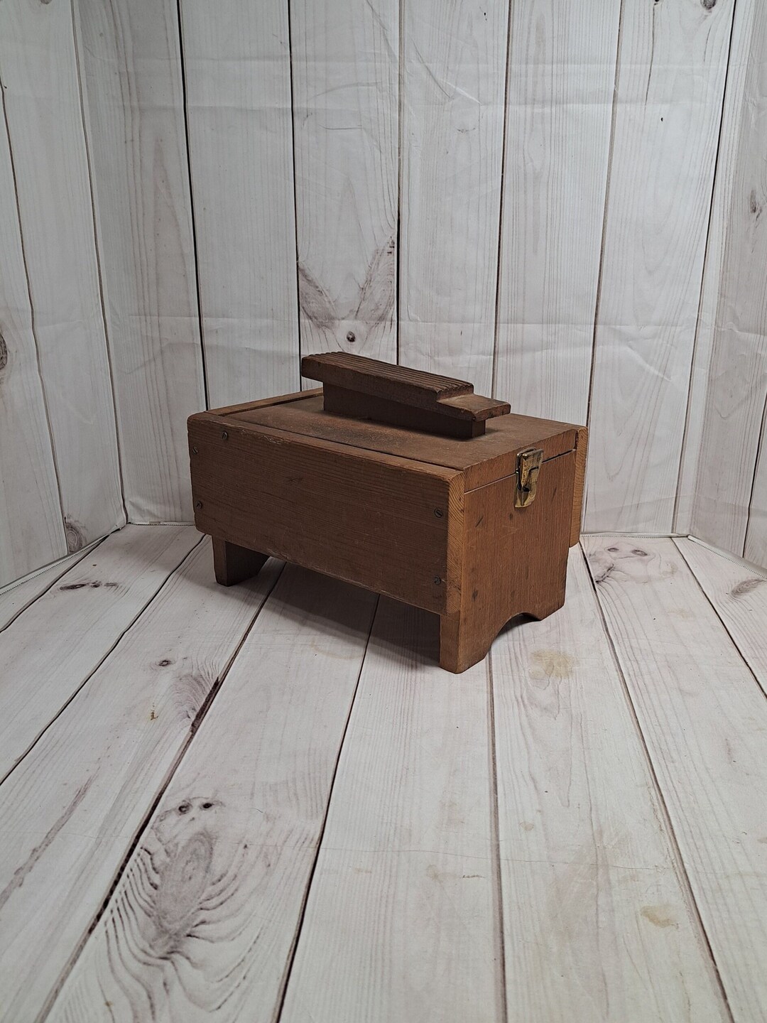 Vintage Shoe Shine Box, MCM Shoe Care, Shoe Polish Storage, Retro ...