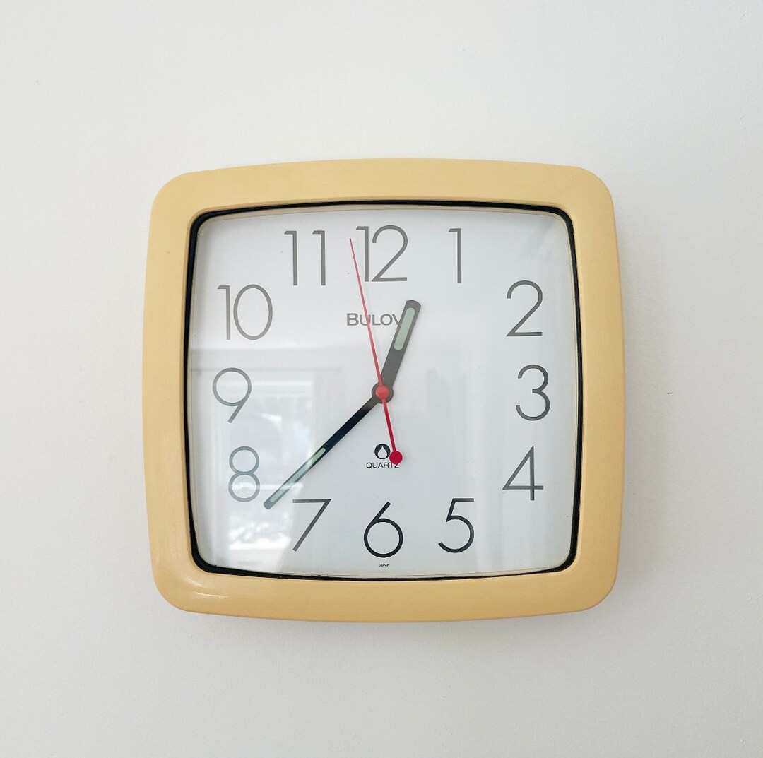 Vintage Bulova Wall Clock - Etsy