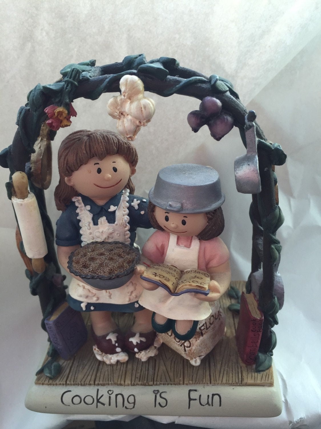 VINTAGE Zingle-Berry figurine statue Cooking is fun 1998 | Etsy