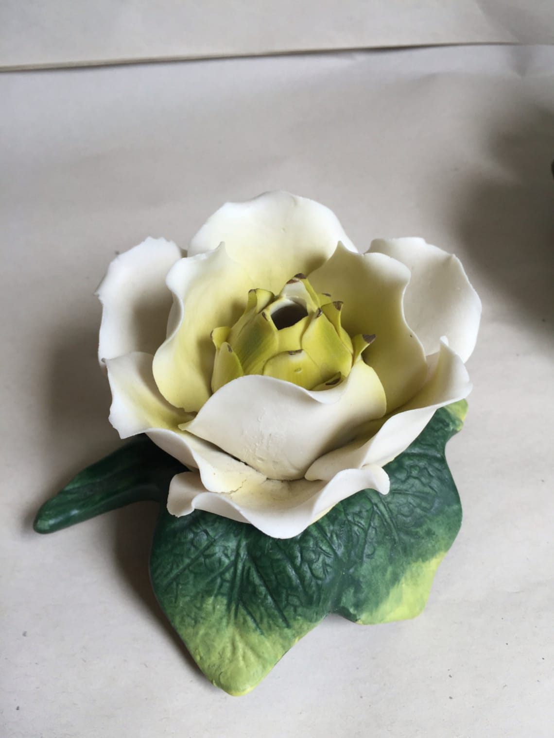 A Pair of Porcelain Magnolia flower accent lamps magnolia - Etsy.de