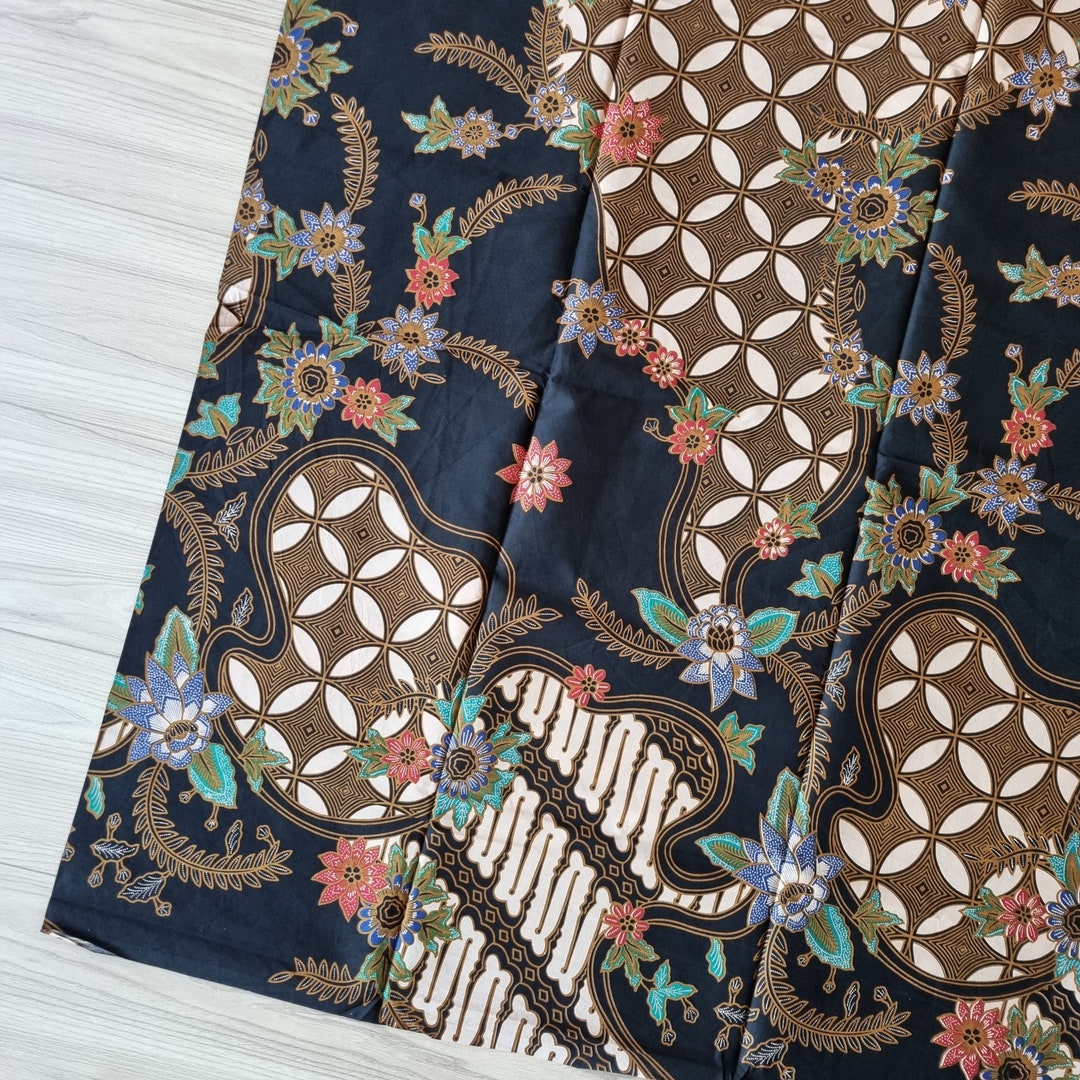 Indonesian Colorful Floral Parang Kawung Rose Sarong Batik Printed ...