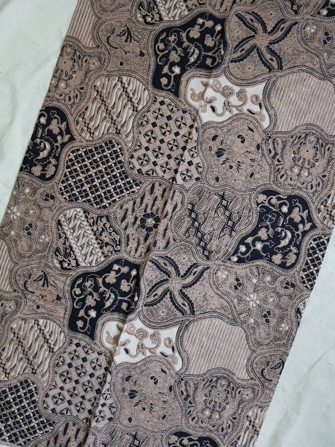 CLEARANCE Indonesian Batik Printed Sarong Pareo Fabric, Gray Brown ...