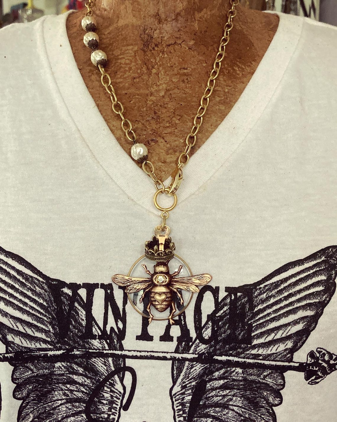 Queen Bee Pendant Necklace, Bee Pendant Necklace, Honeybee Bumblebee ...