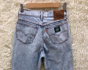 Vintage 90s Levi's 501 Light Beige Jeans, High Waist Levi Vintage 90s Levi's 501 Light Beige Jeans, High Waist Levi