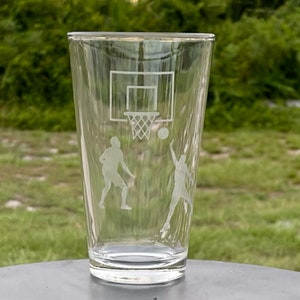 Basketball Beer Glass, Engraved Pint Glass (16 Oz), Etched Drinking ...