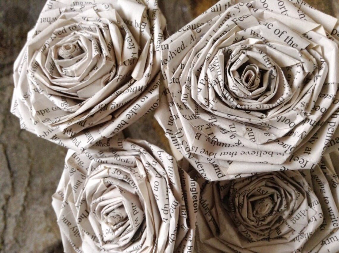 Book Paper Rose Bouquet at Leah Crisp blog