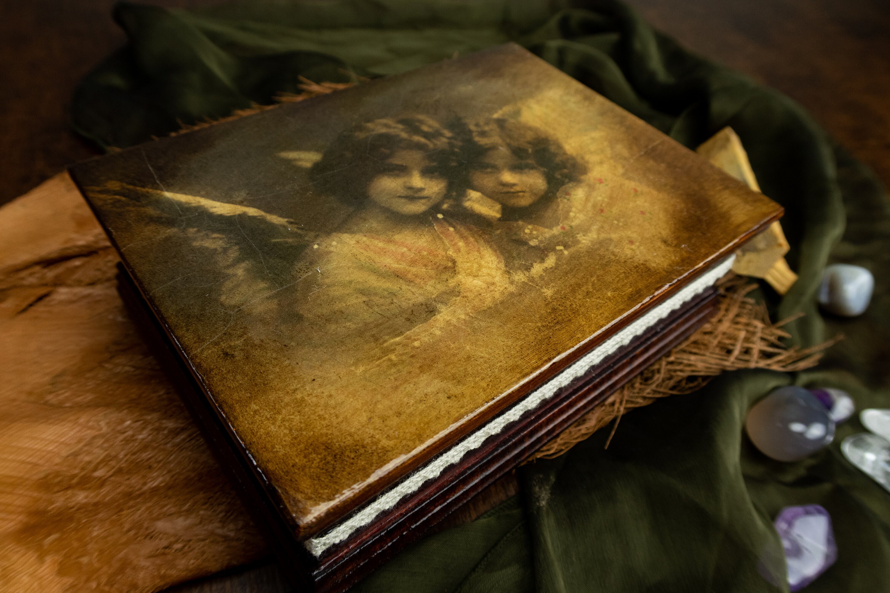 Retro Angels Divination Cards Box, Tarot Deck Holder, Old Photo ...