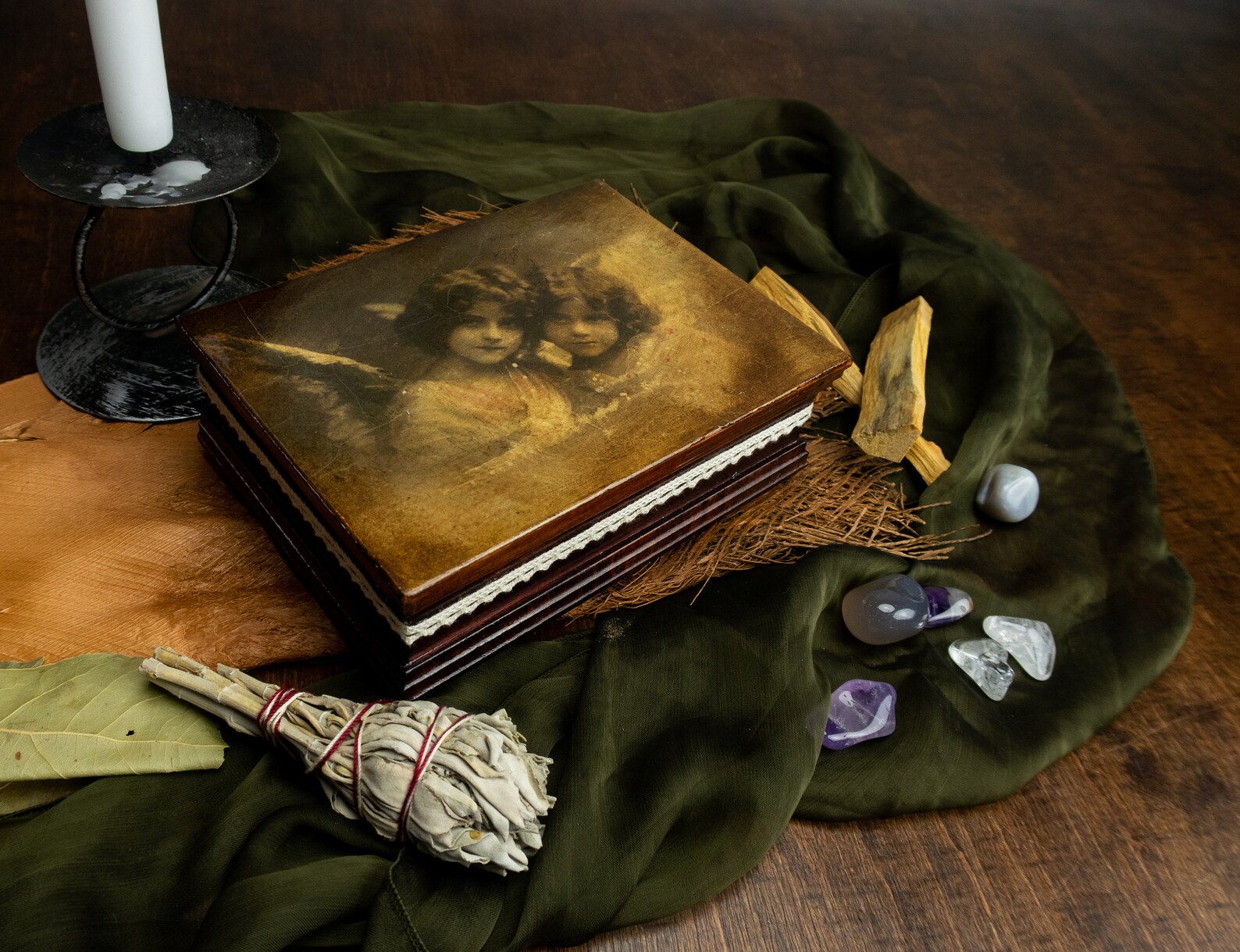 Retro Angels Divination Cards Box, Tarot Deck Holder, Old Photo ...