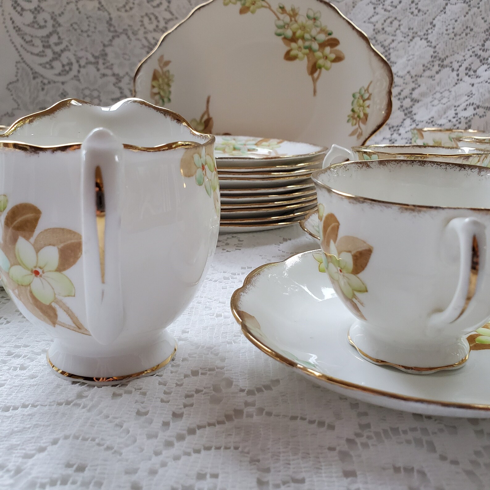 Vintage Royal Albert China Set, 28 Pieces, Pattern #1827, English Bone ...
