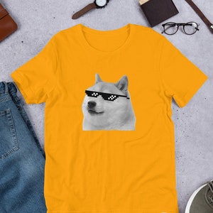 Dogecoin DOGE Super Fun Doge Sunglasses Meme Short-sleeve Unisex ...
