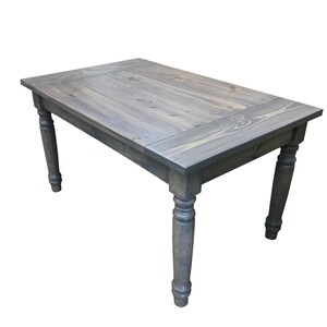 English Farmhouse Table With Thick Turned Round Legs / Farm Table ...