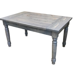 English Farmhouse Table With Thick Turned Round Legs / Farm Table ...