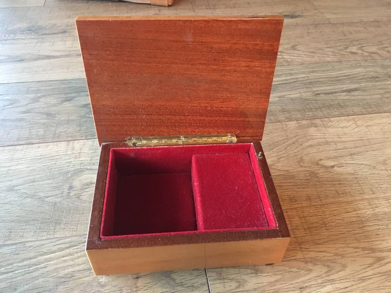 Vintage Fuji Music Box Made in Italy Plays Love Story - Etsy UK