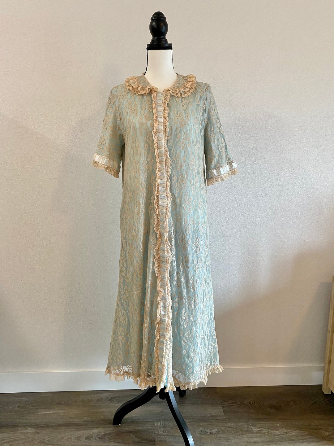 Vintage Hovland Swanson Lace Robe Lace Dressing Gown Light Blue With