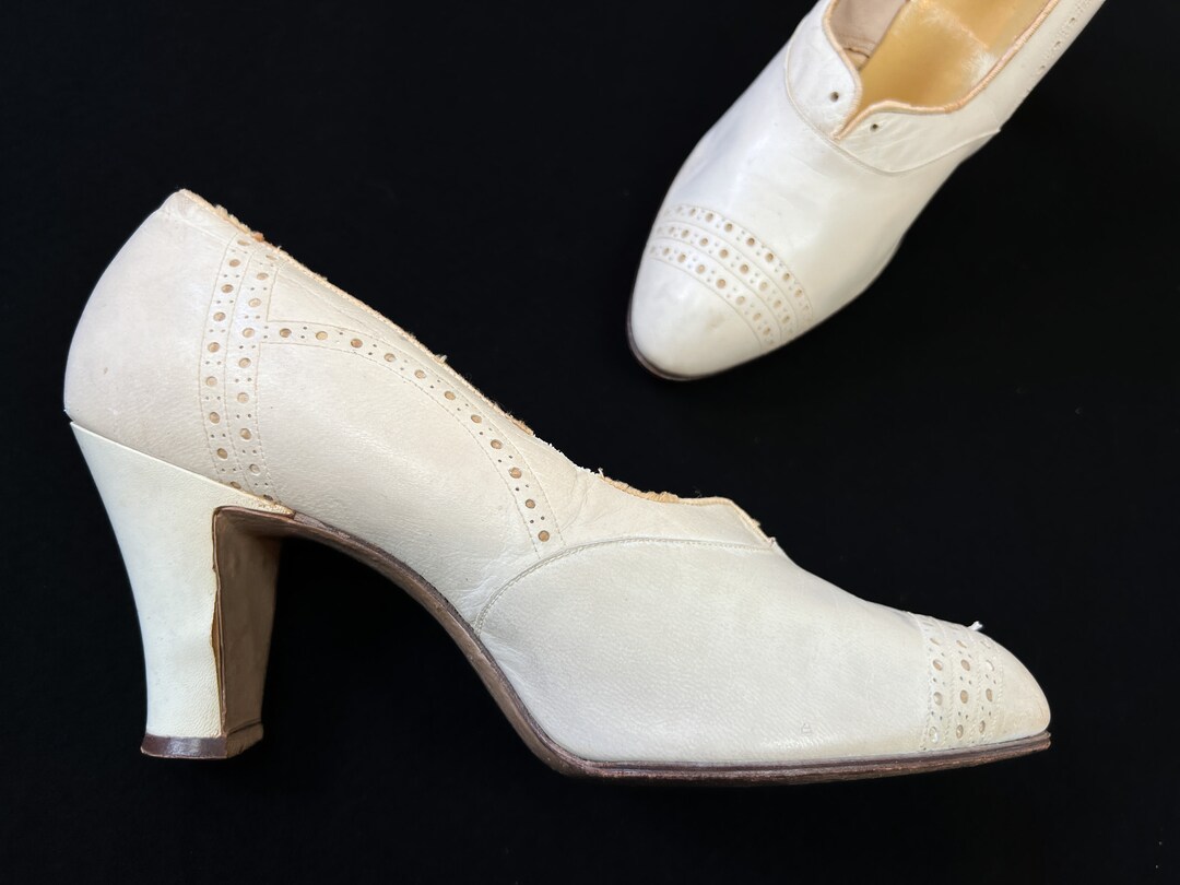 Vintage 1920s Heels // Creamy Off-white Leather 20s 30s Cusp Shoes ...