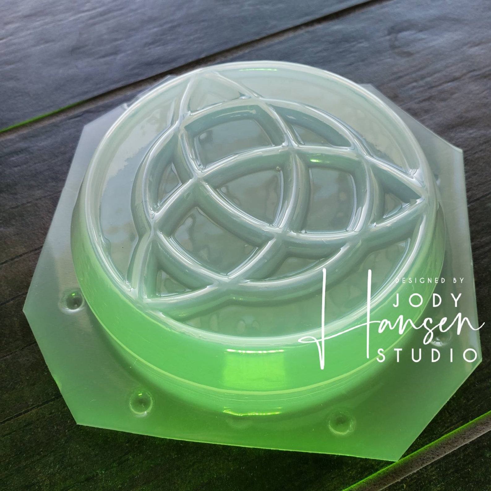 Trinity Knot Mold Bath Bomb Mold Soap Mold Wax Mold - Etsy