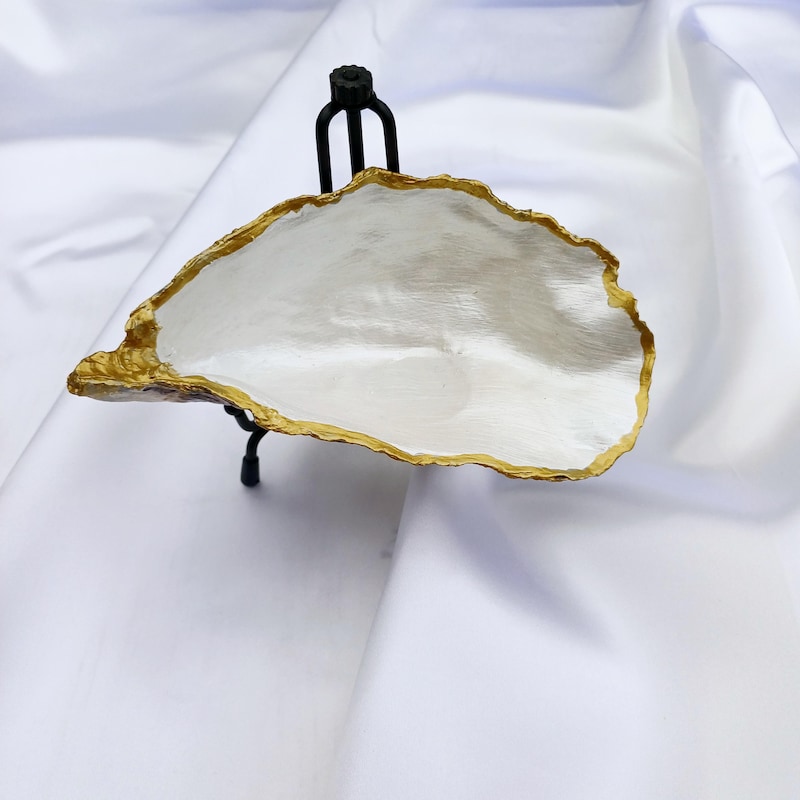 Oyster Shells Place Setting - Etsy UK