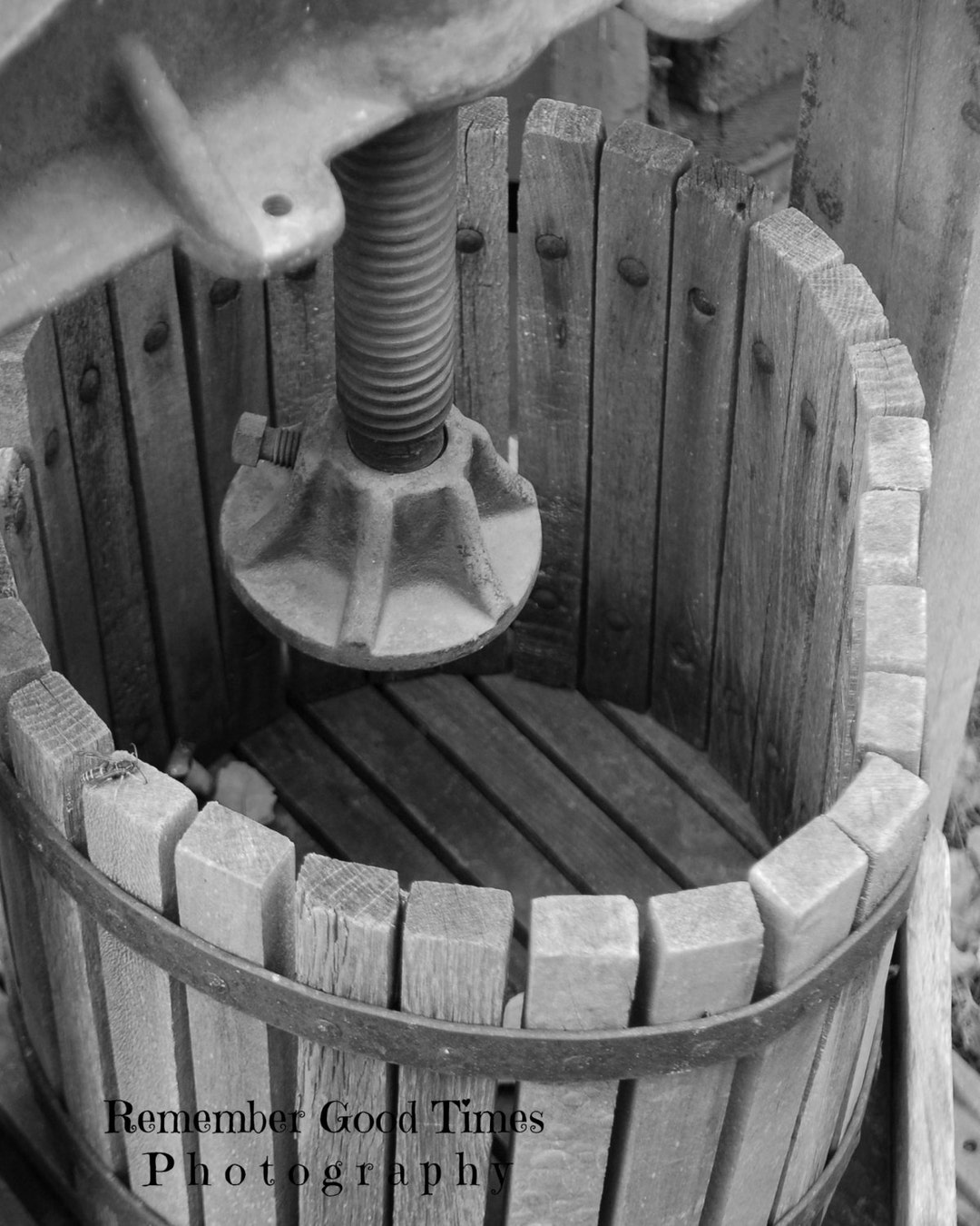 Old Fashioned Apple Cider Press, Black and White, Rgtphotos, Wall Art ...